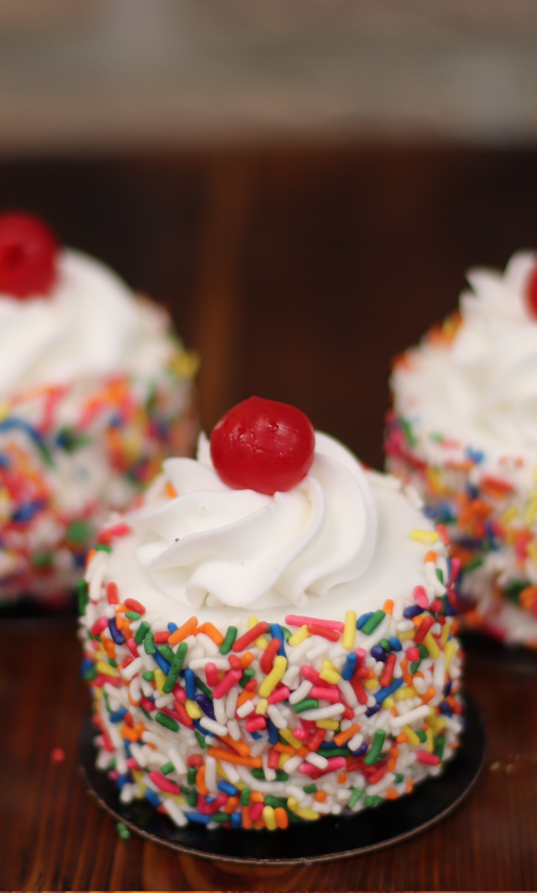 A Little Cake - Custom Birthday Cakes & Wedding Cakes NJ / NYC / CT