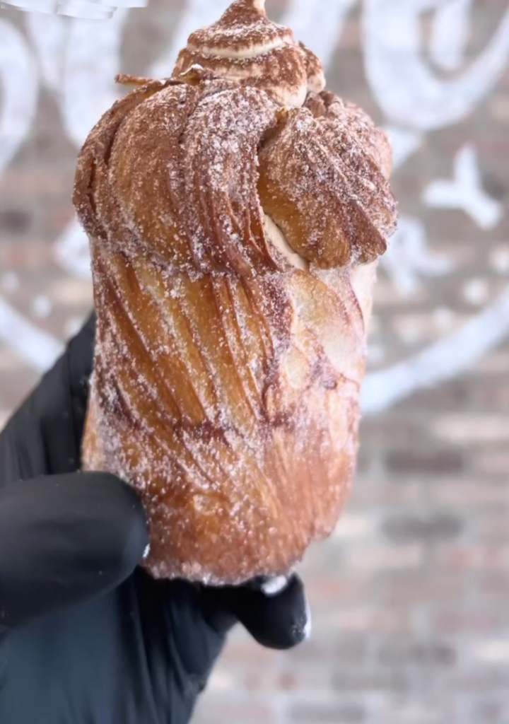 Vanilla Bean Cruffin
