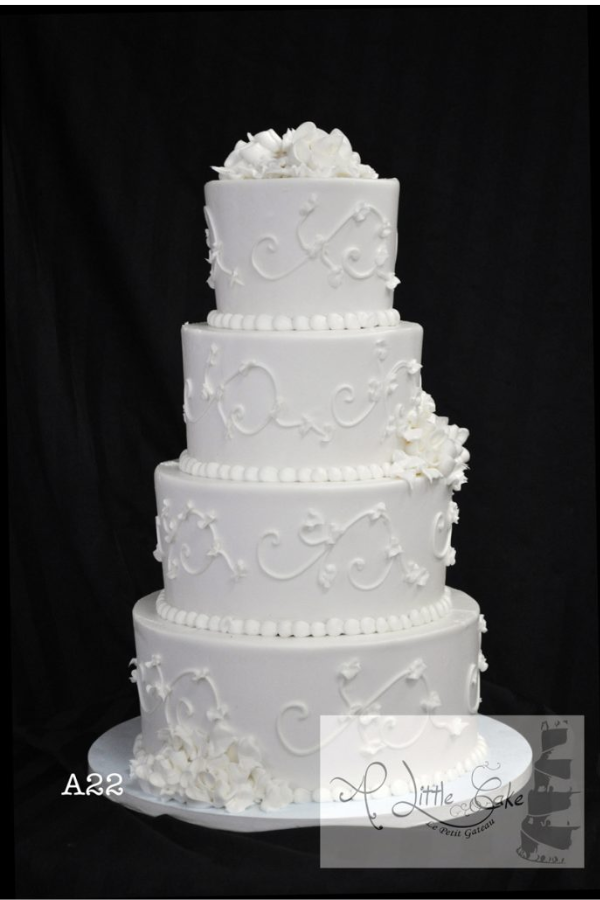 A22 – Buttercream Wedding Cake With Beads And Floral Design