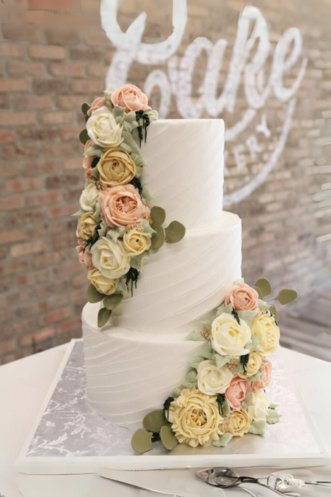 Buttercream Rough Texture Finish Wedding Cake with Buttercream Flowers