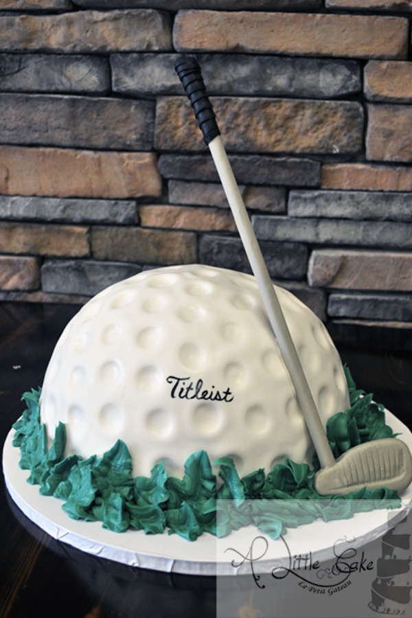 C063 – Custom Cake With Golf Ball And Grass