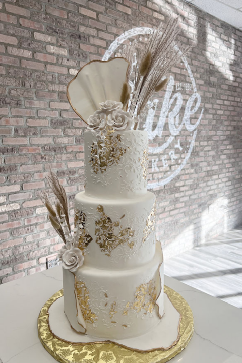 Rustic Fondant Iced Wedding Cake With Gold Highlights