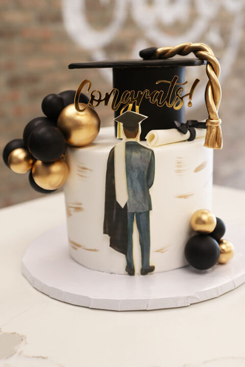 Congrats Graduation Cake (Male)
